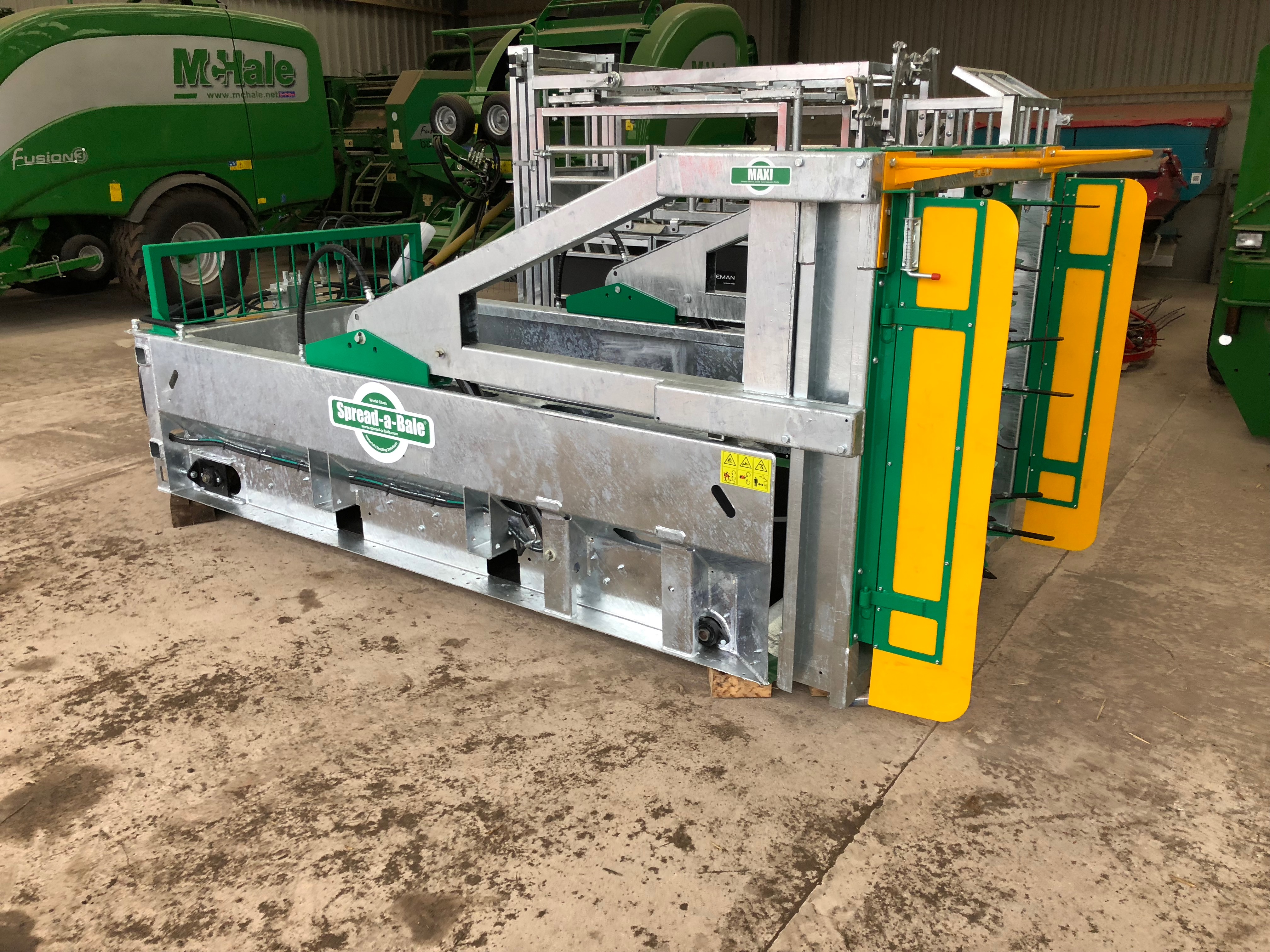 Chippenham Farm Sales | Spread-a-Bale Maxi