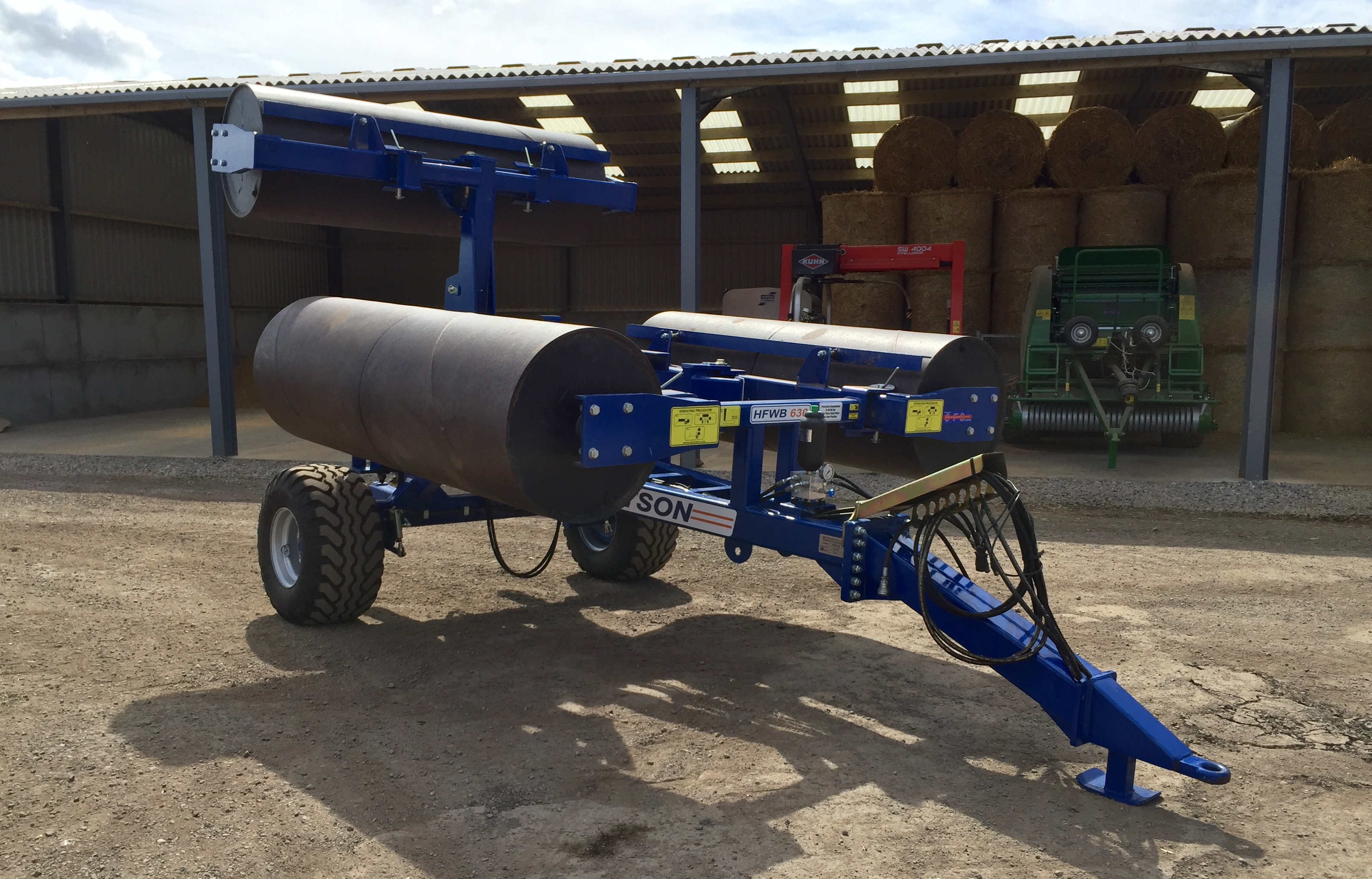 Chippenham Farm Sales | Watson Hydraulic Folding Rollers