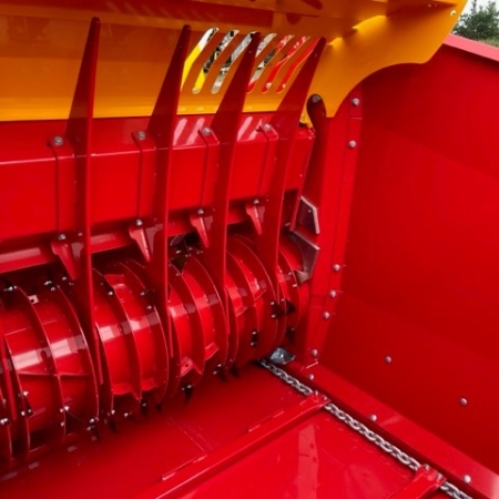 Teagle 8200 Straw Chopper (Synchro) - Chippenham Farm Sales